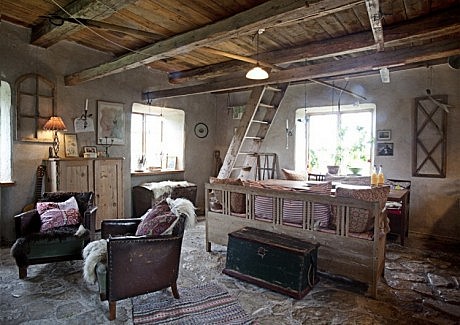 Wooden Farm House | HomeAdore