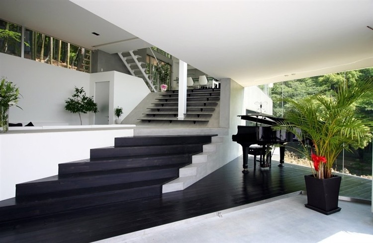 Sharp House by Esprex | HomeAdore