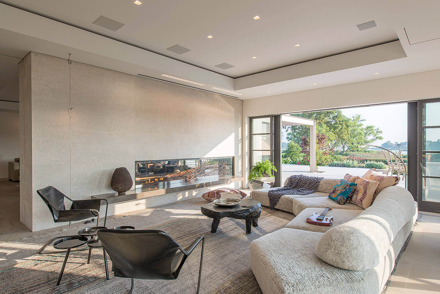 Southampton Residence by Julia Roth Design | HomeAdore