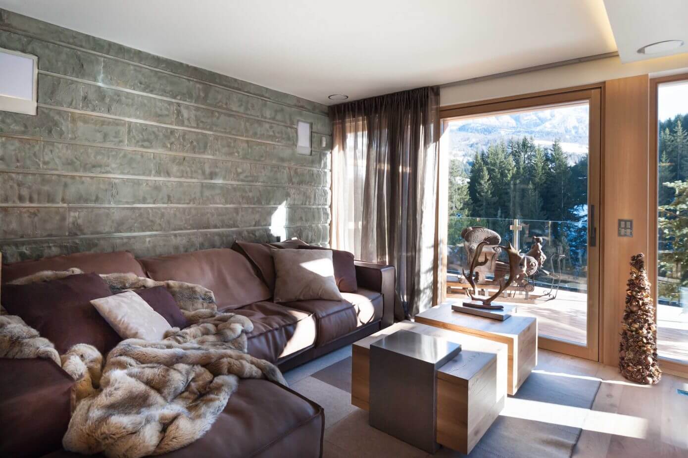 Chalet in St. Moritz by Matteo Ceron | HomeAdore