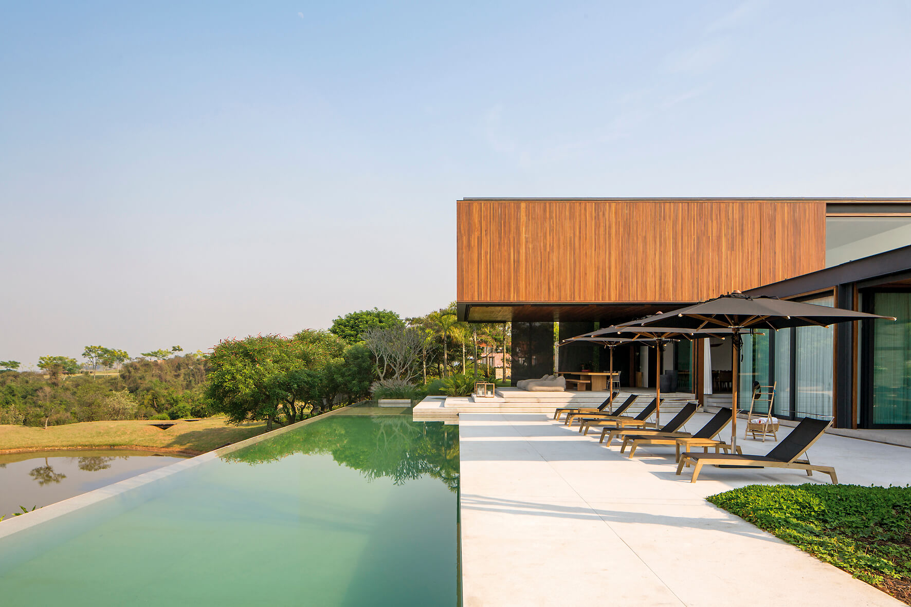 RSC House by Jacobsen Arquitetura | HomeAdore