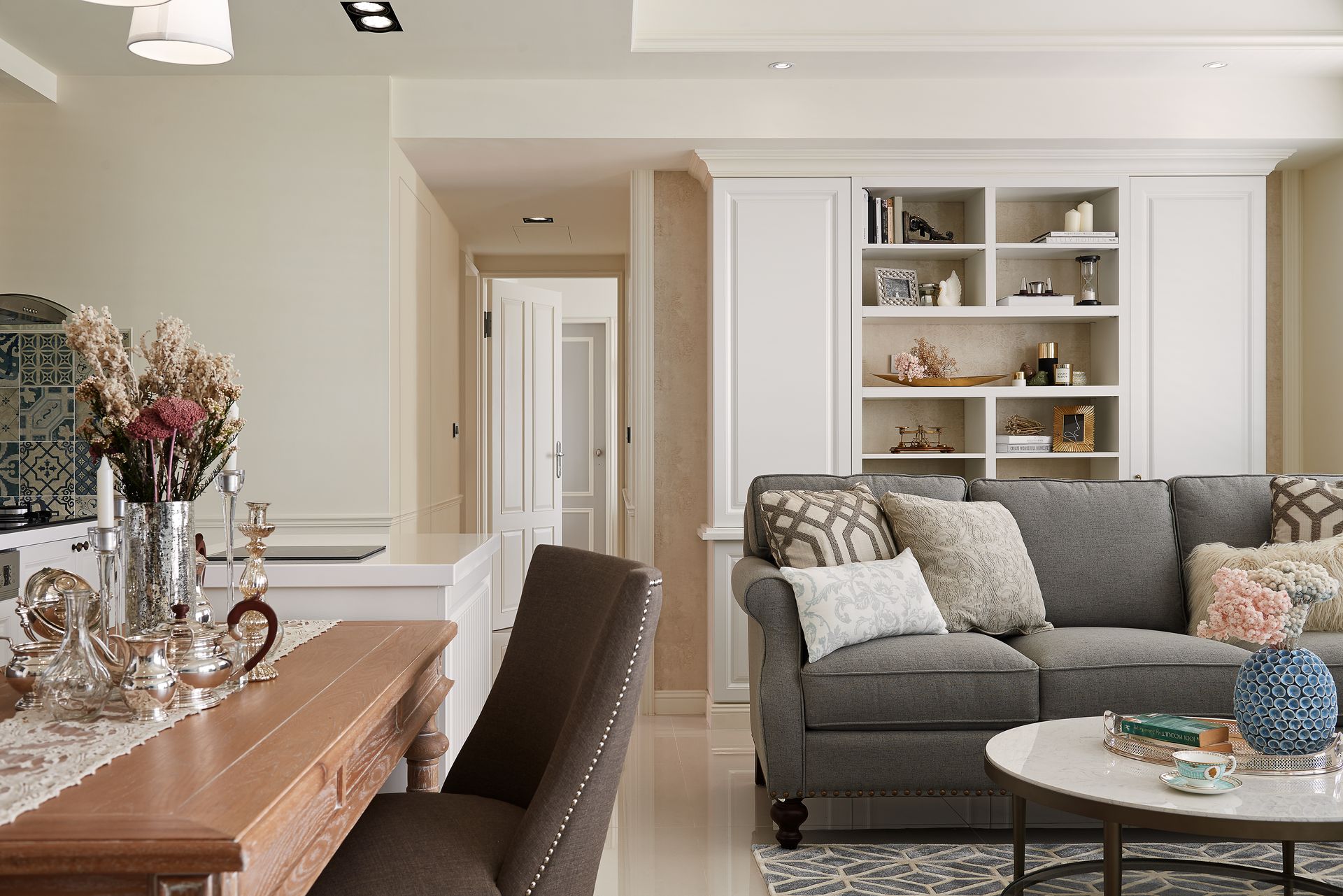 Sunny Boudoir by Ris Interior Design | HomeAdore