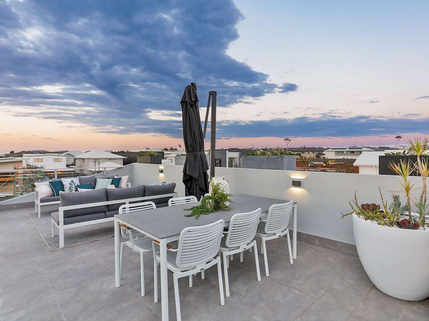 015-cityview-with-roof-terrace-by-ownit-homes | HomeAdore