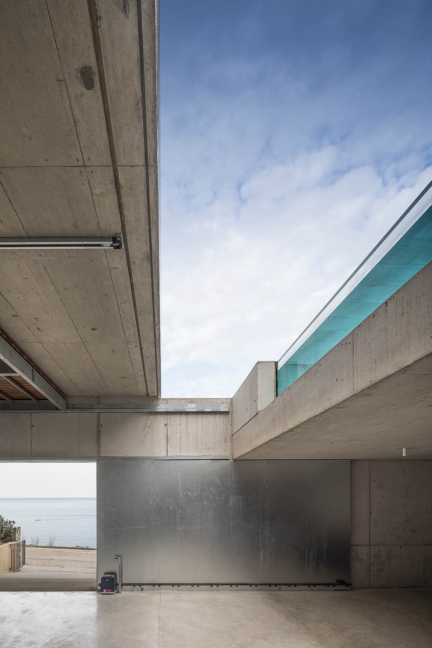 008-port-de-la-selva-mari-castell-architecture | HomeAdore