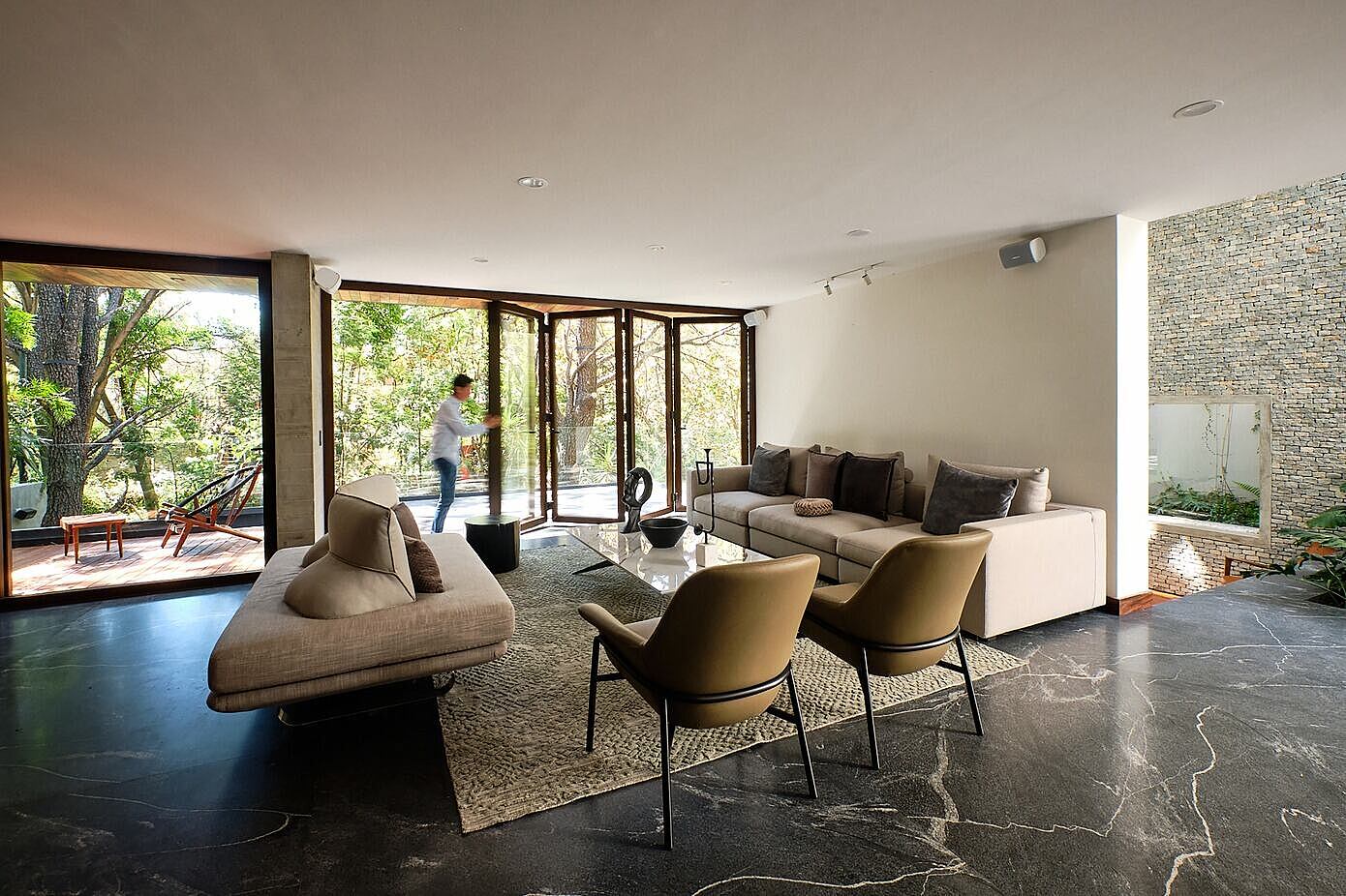 CS House by Mario Ponce | HomeAdore