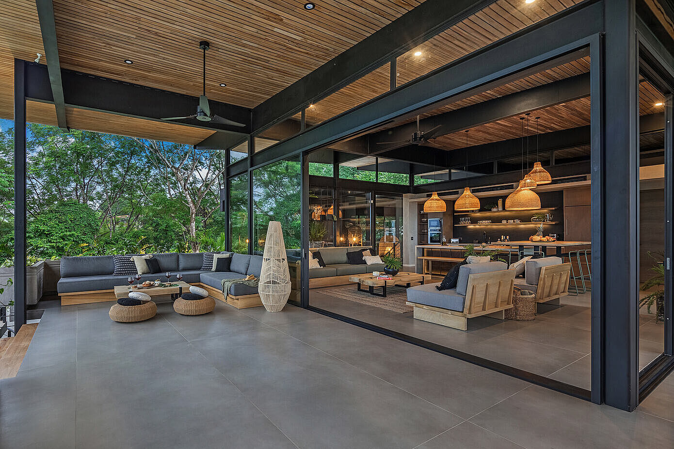 Raintree House by Studio Saxe | HomeAdore