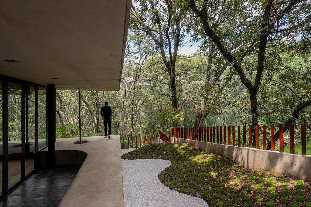 Casa AYG: A Testament to Sustainable Architecture | HomeAdore