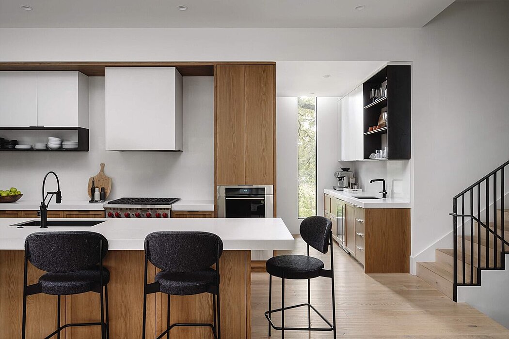 Bridle Path Residence: Modern Embrace of 1950s Split-Level Design ...