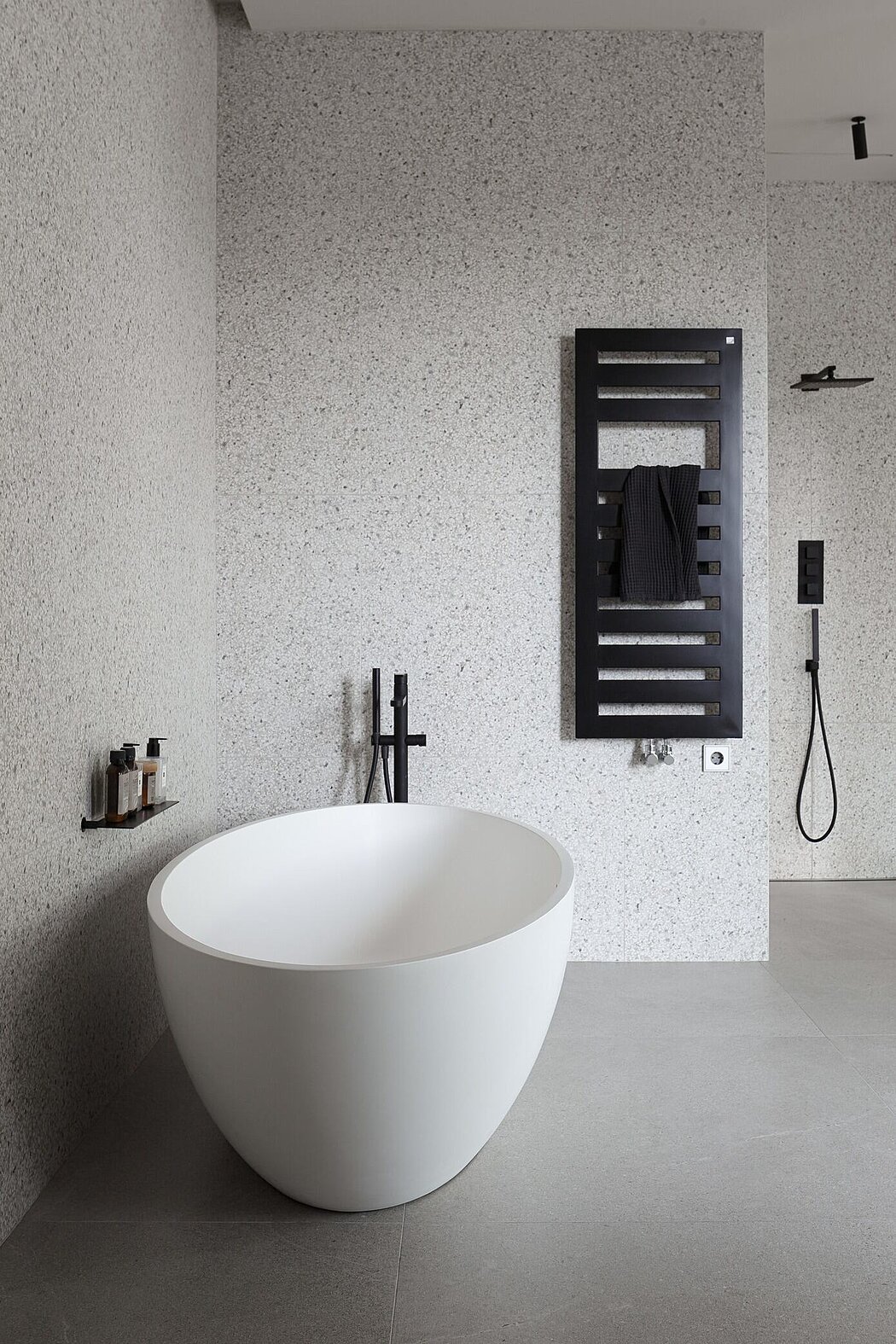 HY/13: The Stunning Minimalist House in Ivano-Frankivsk | HomeAdore