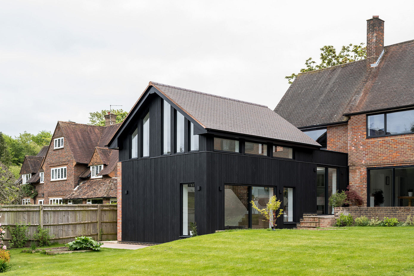 Pippins: A Timber Masterpiece in Chesham | HomeAdore