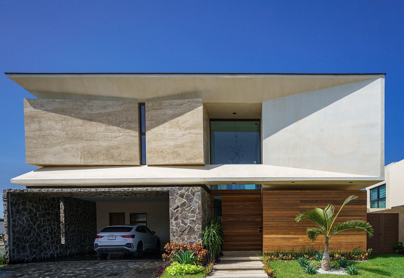 Casa Coral: Contemporary Design by Alta Arquitectura | HomeAdore