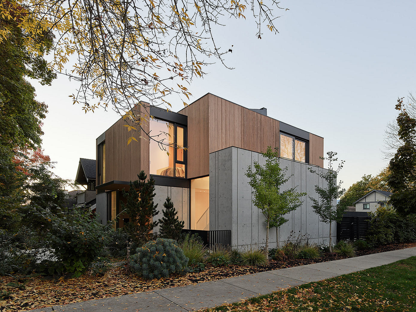 Riley Park Residence: A Spotlight on Vancouver's Modern Homes