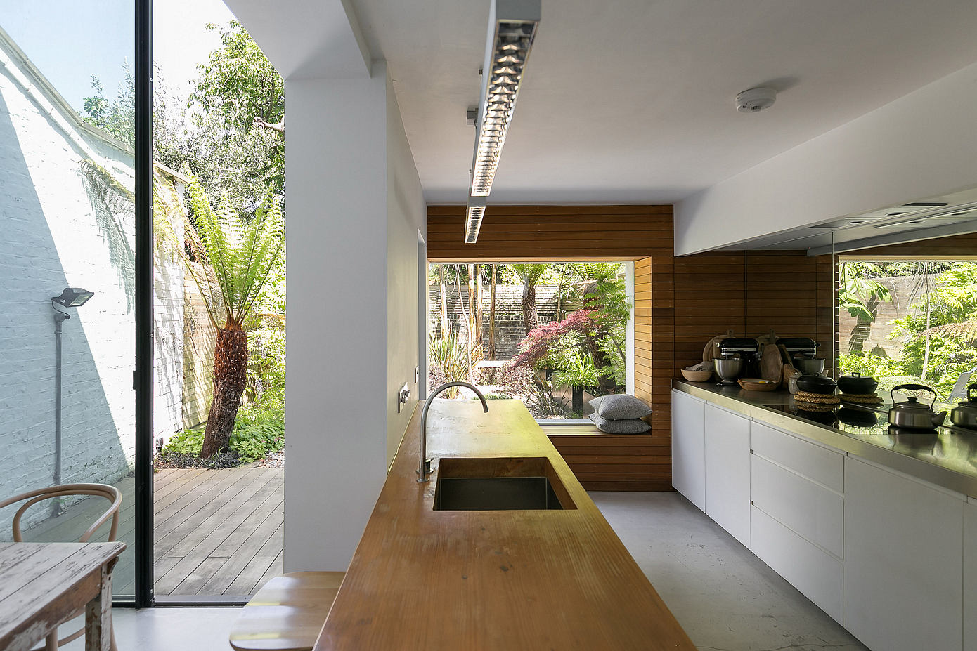 Rectilinear Intersect: Innovative Residential Design in London